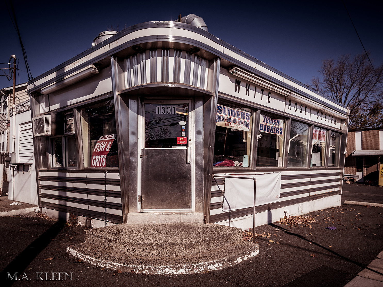 White Rose Diner in Linden, New Jersey. Photo by Michael Kleen – M.A. Kleen