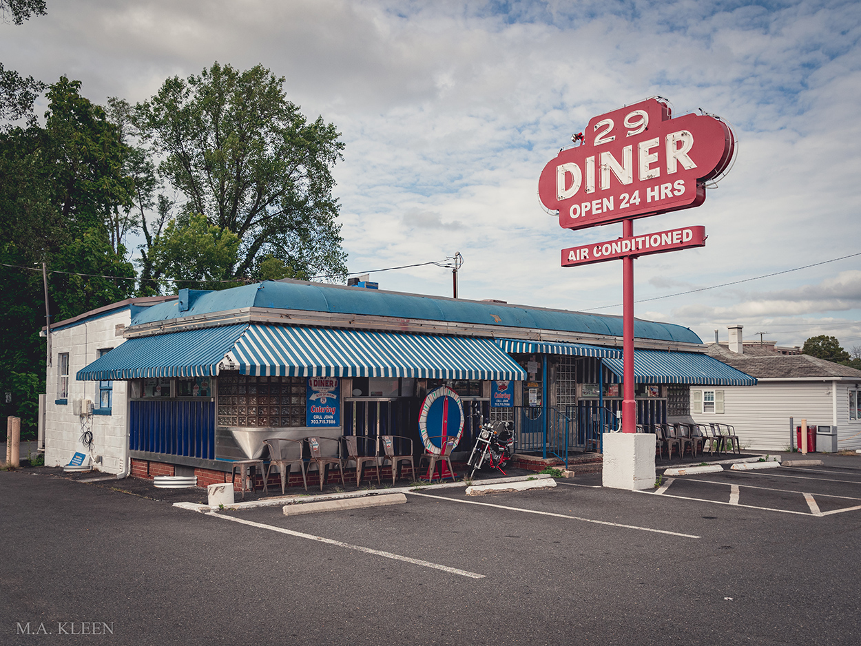 Diners Through the Decades: 1940s – M.A. Kleen